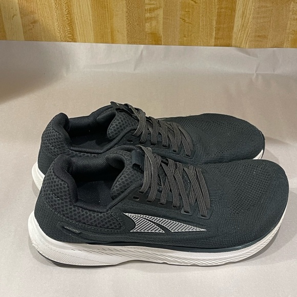 Altra | Shoes | Altra Escalante 3 Running Shoes Black Foot Shape | Poshmark